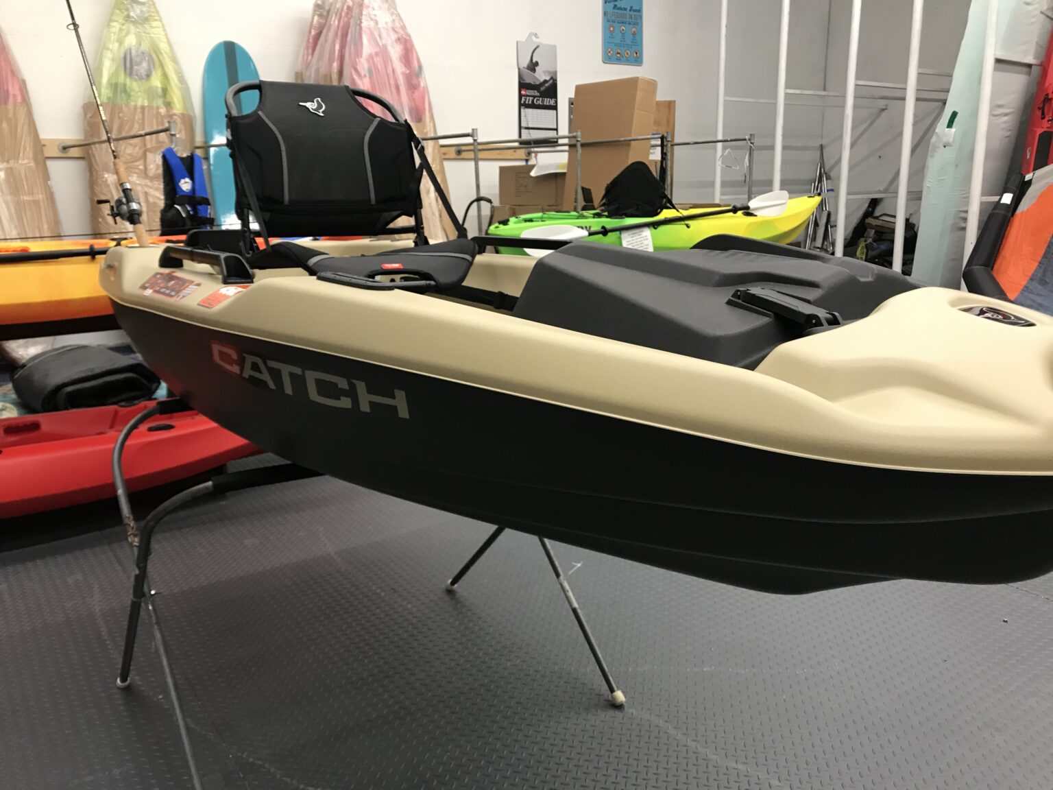 Fishing Kayak - Pelican Catch PWR 100 - Watersports West